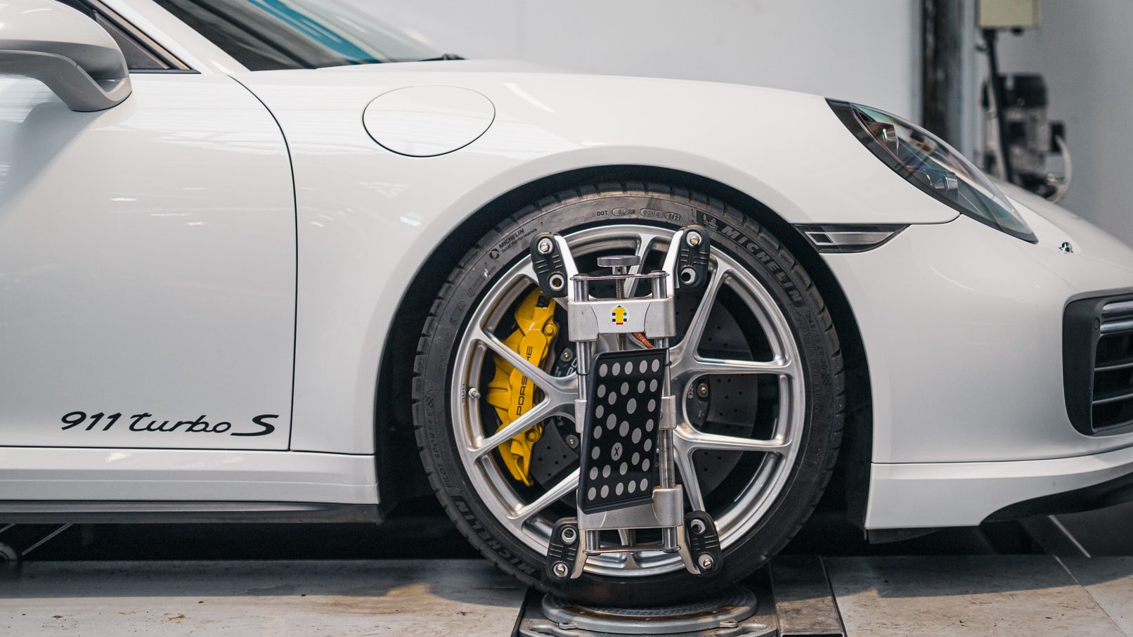 Porsche - Motorsport and Performance